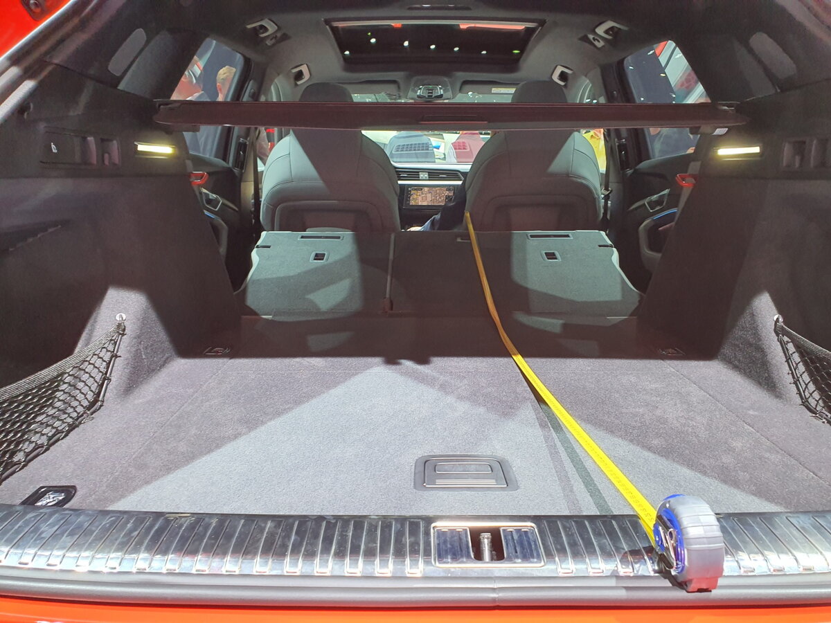 Car camping foam mattress - SPACEBED® for Audi Q8 e-tron | space4dreams.com