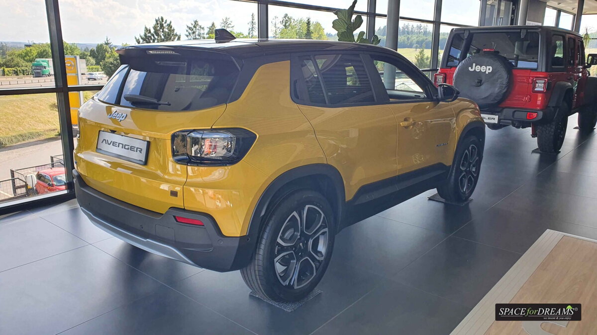 Car futon - SPACEBED® for Jeep Avanger | space4dreams.com